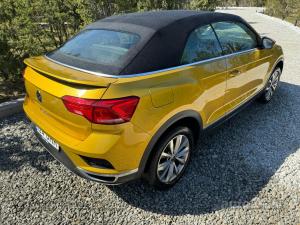 Yellow Volkswagen T-Roc 2021 in Tallinn, with an engine capacity of 1.50 L and mileage of 56 thousand km for 22000 €, photo 14 on AUTOMOTO.COM.LV