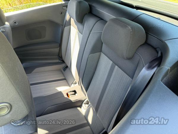 Yellow Volkswagen T-Roc 2021 in Tallinn, with an engine capacity of 1.50 L and mileage of 56 thousand km for 22000 €, photo 8 on AUTOMOTO.COM.LV