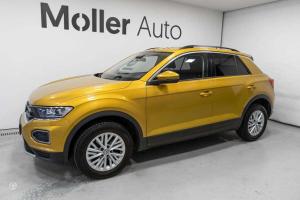 Yellow Volkswagen T-Roc 2019 in Vilnius, with an engine capacity of 1.50 L and mileage of 149 thousand km for 15700 €, photo 2 on AUTOMOTO.COM.LV
