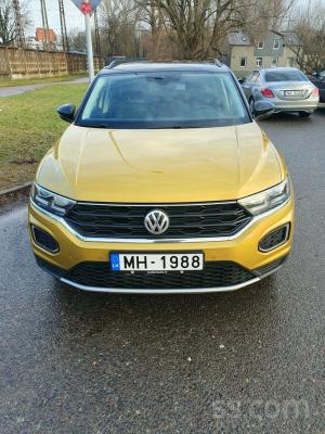 Dzeltens Volkswagen T-Roc 2019 Rīga, ar dzinēja tilpumu 2.00 L un nobraukumu 76 tūkst. km par 17000 €, foto 3 vietnē AUTOMOTO.COM.LV