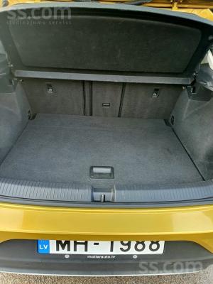 Dzeltens Volkswagen T-Roc 2019 Rīga, ar dzinēja tilpumu 2.00 L un nobraukumu 76 tūkst. km par 17000 €, foto 8 vietnē AUTOMOTO.COM.LV