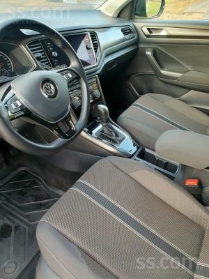 Dzeltens Volkswagen T-Roc 2019 Rīga, ar dzinēja tilpumu 2.00 L un nobraukumu 76 tūkst. km par 17000 €, foto 9 vietnē AUTOMOTO.COM.LV