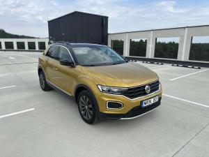 Yellow Volkswagen T-Roc 2019 in Vilnius, with an engine capacity of 1.97 L and mileage of 63 thousand km for 18900 €, photo 3 on AUTOMOTO.COM.LV