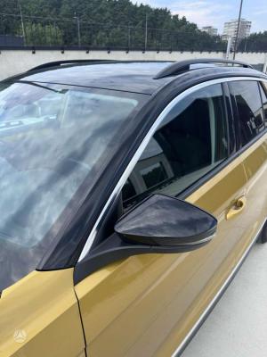 Yellow Volkswagen T-Roc 2019 in Vilnius, with an engine capacity of 1.97 L and mileage of 63 thousand km for 18900 €, photo 20 on AUTOMOTO.COM.LV