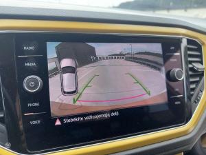 Yellow Volkswagen T-Roc 2019 in Vilnius, with an engine capacity of 1.97 L and mileage of 63 thousand km for 18900 €, photo 24 on AUTOMOTO.COM.LV