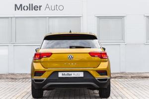 Dzeltens Volkswagen T-Roc 2019 Ventspils, ar dzinēja tilpumu 2.00 L un nobraukumu 90 tūkst. km par 17450 €, foto 5 vietnē AUTOMOTO.COM.LV