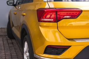 Dzeltens Volkswagen T-Roc 2019 Ventspils, ar dzinēja tilpumu 2.00 L un nobraukumu 90 tūkst. km par 17450 €, foto 11 vietnē AUTOMOTO.COM.LV
