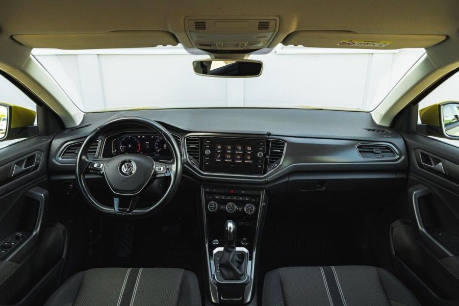 Dzeltens Volkswagen T-Roc 2019 Ventspils, ar dzinēja tilpumu 2.00 L un nobraukumu 90 tūkst. km par 17450 €, foto 14 vietnē AUTOMOTO.COM.LV