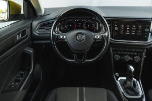 Dzeltens Volkswagen T-Roc 2019 Ventspils, ar dzinēja tilpumu 2.00 L un nobraukumu 90 tūkst. km par 17450 €, foto 17 vietnē AUTOMOTO.COM.LV