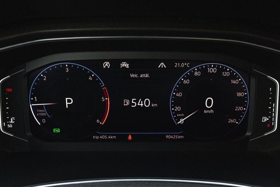Dzeltens Volkswagen T-Roc 2019 Ventspils, ar dzinēja tilpumu 2.00 L un nobraukumu 90 tūkst. km par 17450 €, foto 21 vietnē AUTOMOTO.COM.LV
