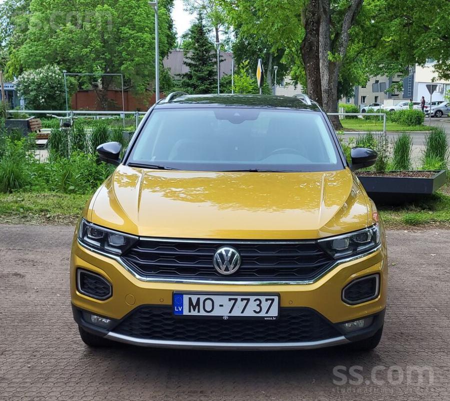 Dzeltens Volkswagen T-Roc 2020 Rīga, ar dzinēja tilpumu 1.50 L un nobraukumu 141 tūkst. km par 18000 €, foto 3 vietnē AUTOMOTO.COM.LV