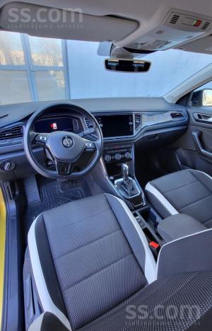 Dzeltens Volkswagen T-Roc 2020 Rīga, ar dzinēja tilpumu 1.50 L un nobraukumu 141 tūkst. km par 18000 €, foto 6 vietnē AUTOMOTO.COM.LV