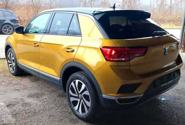 Dzeltens Volkswagen T-Roc 2021 Kauņa, ar dzinēja tilpumu 1.50 L un nobraukumu 79 tūkst. km par 22170 €, foto 7 vietnē AUTOMOTO.COM.LV