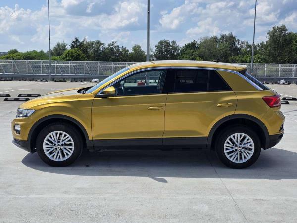 Dzeltens Volkswagen T-Roc 2021 Viļņa, ar dzinēja tilpumu 1.00 L un nobraukumu 82 tūkst. km par 14800 €, foto 6 vietnē AUTOMOTO.COM.LV