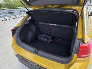 Yellow Volkswagen T-Roc 2021 in Vilnius, with an engine capacity of 1.00 L and mileage of 82 thousand km for 14800 €, photo 14 on AUTOMOTO.COM.LV