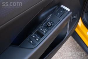 Dzeltens Volkswagen T-Roc 2026 Rīga, ar dzinēja tilpumu 1.50 L un nobraukumu 8 tūkst. km par 36250 €, foto 25 vietnē AUTOMOTO.COM.LV