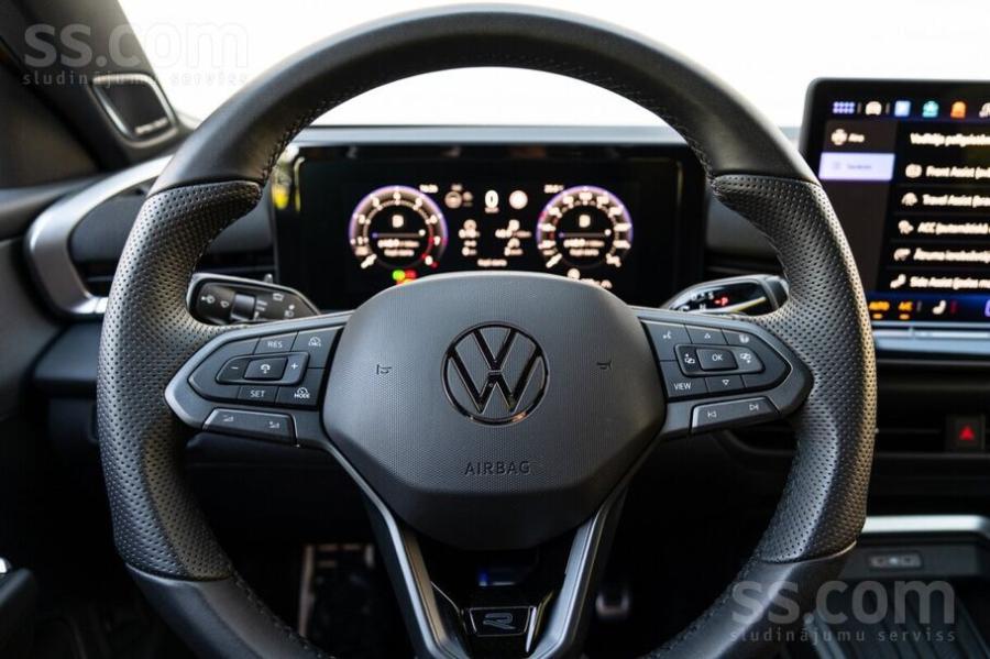 Dzeltens Volkswagen T-Roc 2026 Rīga, ar dzinēja tilpumu 1.50 L un nobraukumu 8 tūkst. km par 36250 €, foto 29 vietnē AUTOMOTO.COM.LV