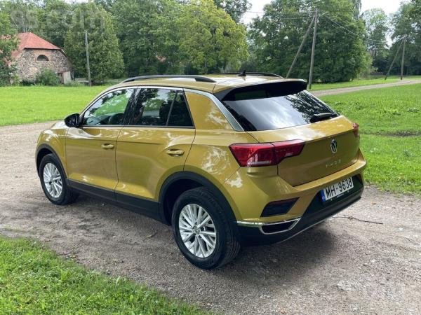 Dzeltens Volkswagen T-Roc 2019 Ogre, ar dzinēja tilpumu 1.50 L un nobraukumu 123 tūkst. km par 16700 €, foto 9 vietnē AUTOMOTO.COM.LV