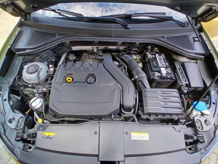 Dzeltens Volkswagen T-Roc 2020 Šauļi, ar dzinēja tilpumu 1.50 L un nobraukumu 110 tūkst. km par 16900 €, foto 16 vietnē AUTOMOTO.COM.LV