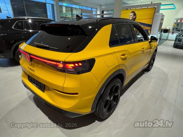 Dzeltens Volkswagen T-Roc 2026 Viljandi, ar dzinēja tilpumu 1.50 L un nobraukumu 1 tūkst. km par 39990 €, foto 4 vietnē AUTOMOTO.COM.LV