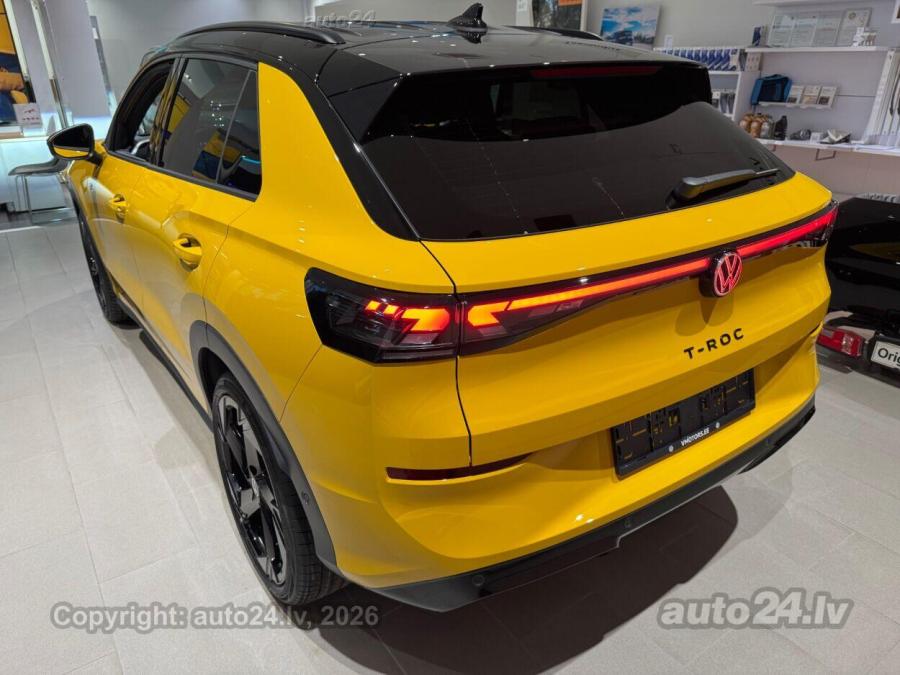 Yellow Volkswagen T-Roc 2026 in Viljandi, with an engine capacity of 1.50 L and mileage of 1 thousand km for 39990 €, photo 5 on AUTOMOTO.COM.LV