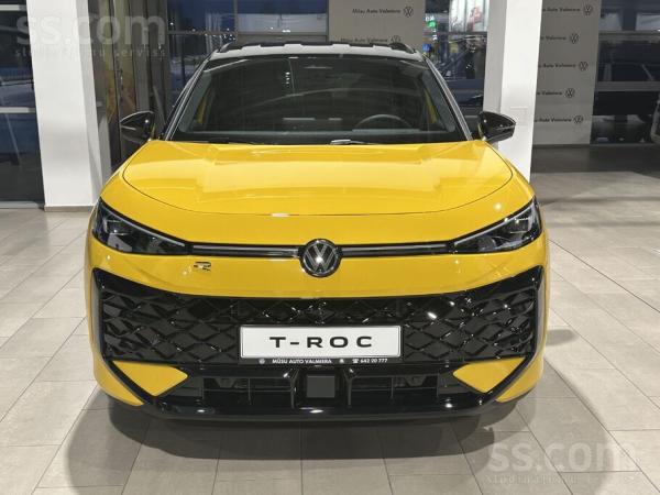 Yellow Volkswagen T-Roc 2026 in Valmiera, with an engine capacity of 1.50 L and mileage of 5 thousand km for 36900 €, photo 2 on AUTOMOTO.COM.LV