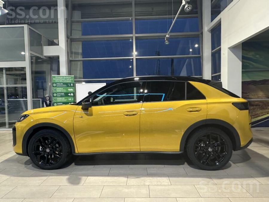 Dzeltens Volkswagen T-Roc 2026 Valmiera, ar dzinēja tilpumu 1.50 L un nobraukumu 5 tūkst. km par 36900 €, foto 8 vietnē AUTOMOTO.COM.LV
