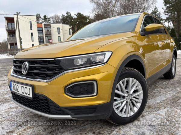 Yellow Volkswagen T-Roc 2019 in Tallinn, with an engine capacity of 2.00 L and mileage of 136 thousand km for 16000 €, photo 5 on AUTOMOTO.COM.LV