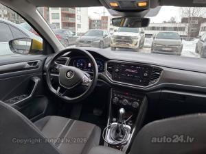 Dzeltens Volkswagen T-Roc 2019 Tallina, ar dzinēja tilpumu 2.00 L un nobraukumu 136 tūkst. km par 16000 €, foto 8 vietnē AUTOMOTO.COM.LV