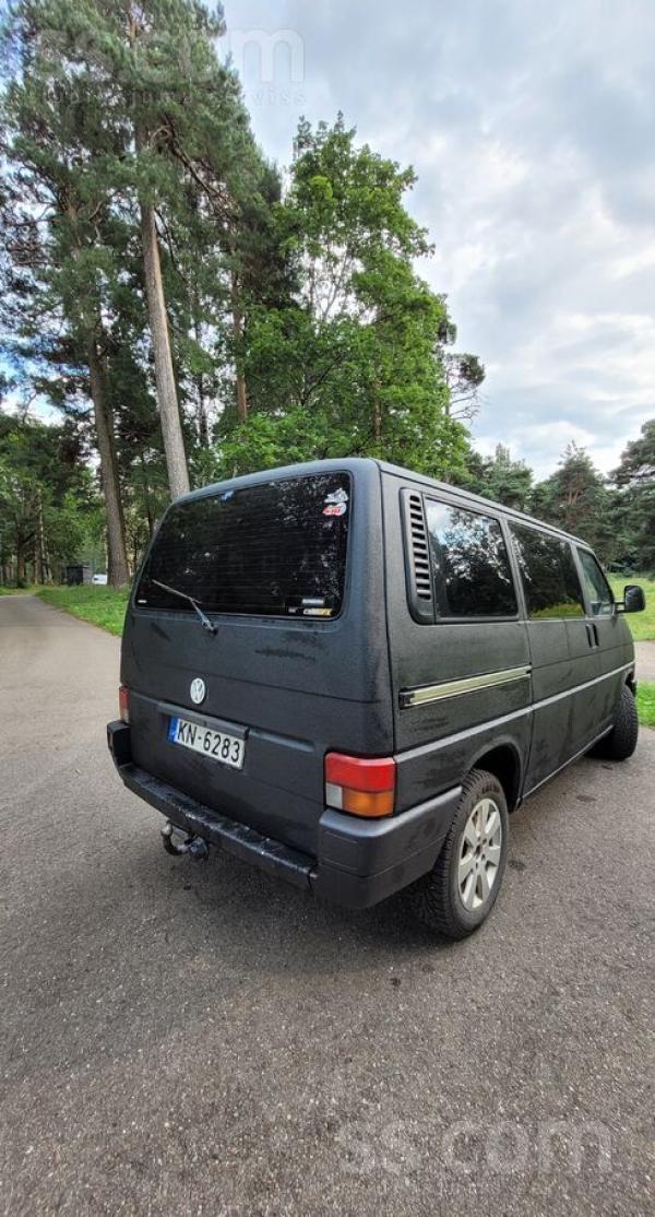 Black Volkswagen T4 1995 in Riga, with an engine capacity of 1.90 L and mileage of 573 thousand km for 4390 €, photo 3 on AUTOMOTO.COM.LV