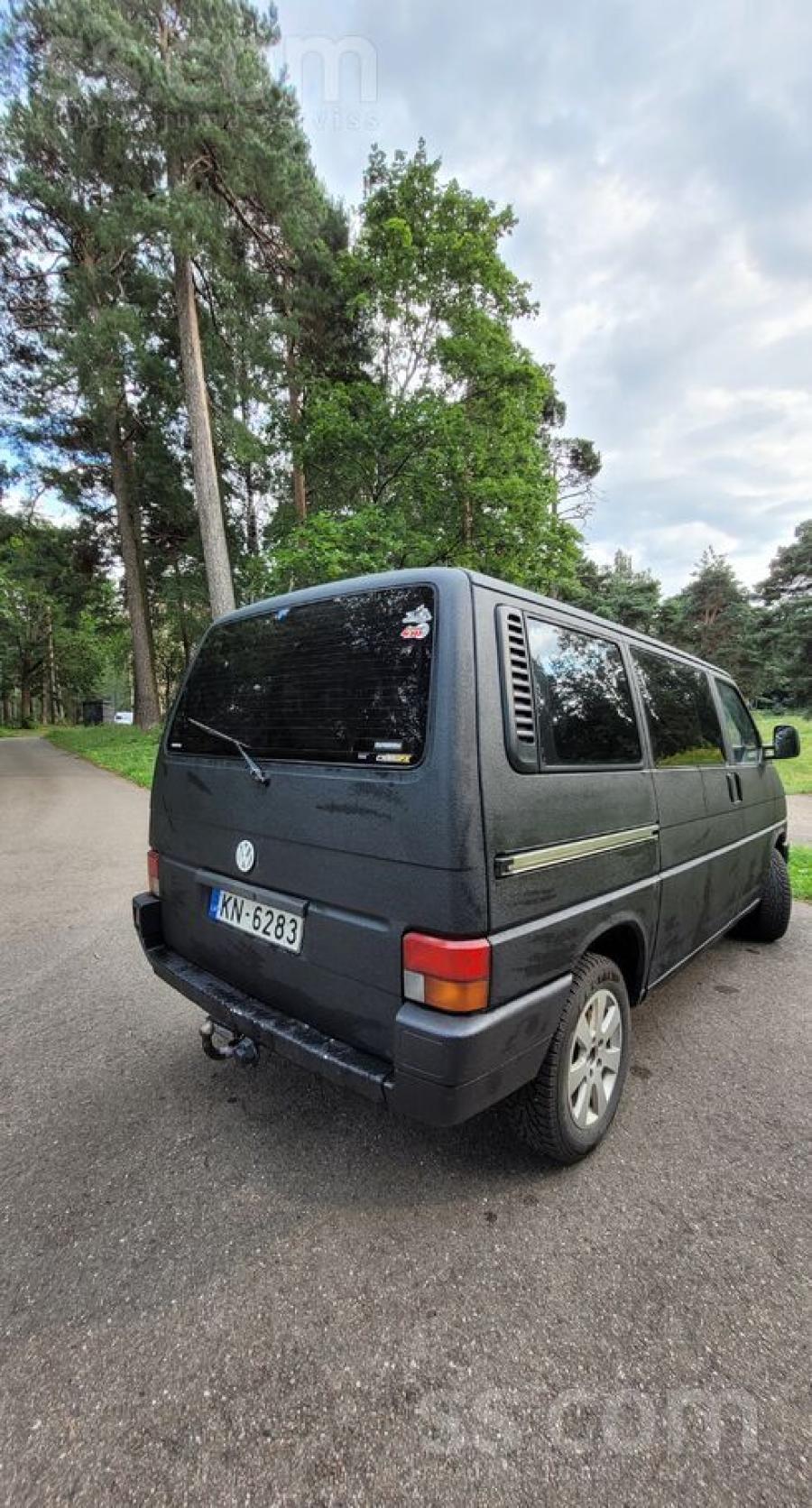 Черный Фольксваген Т4 1995 в Рига, объемом двигателя 1.90 л и пробегом 573 тыс. км за 4390 €, фото 4 на AUTOMOTO.COM.LV
