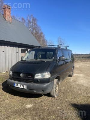 Melns Volkswagen T4 1999 Cēsis, ar dzinēja tilpumu 2.50 L un nobraukumu 300 tūkst. km par 4500 €, foto 1 vietnē AUTOMOTO.COM.LV