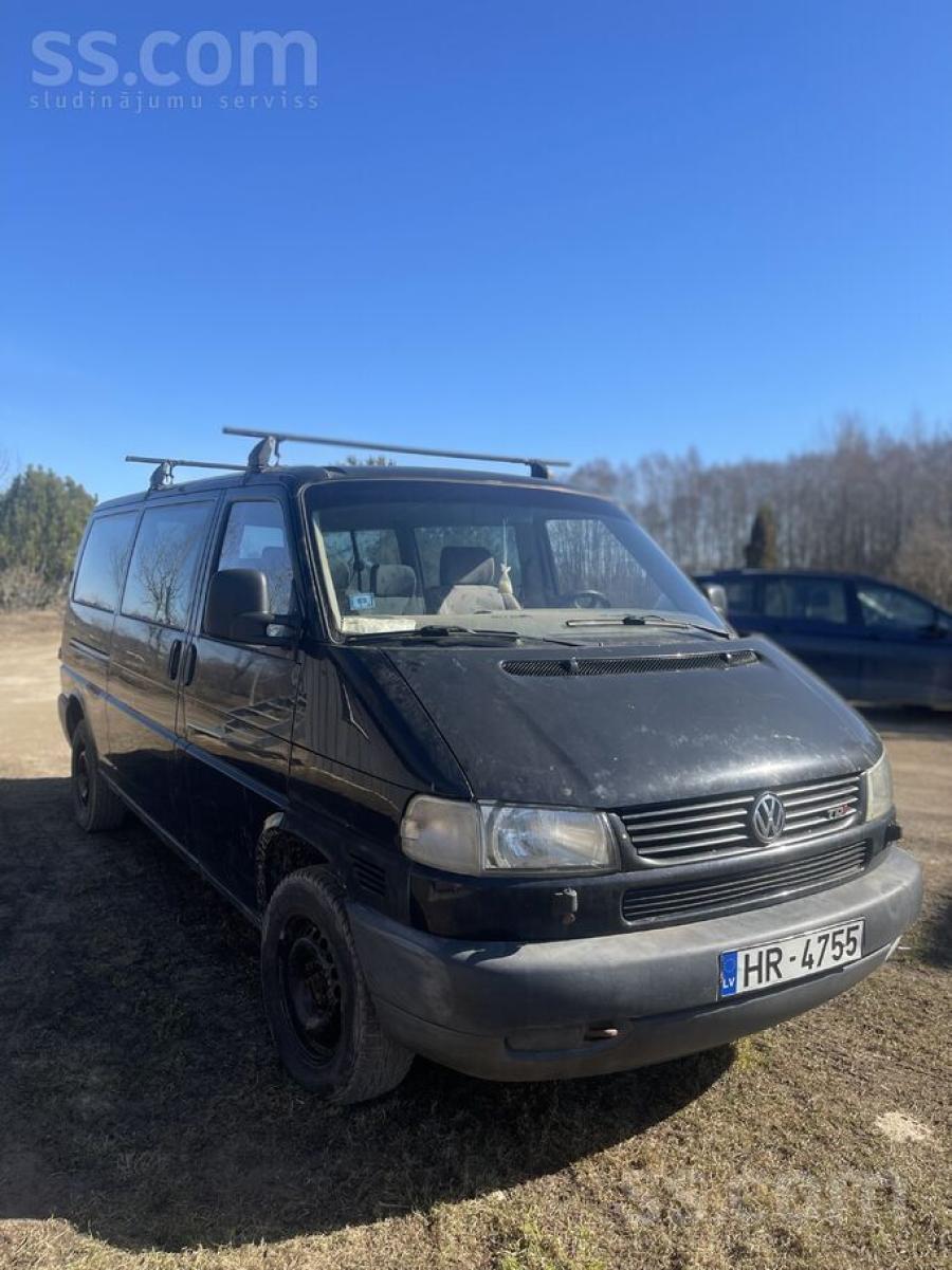 Melns Volkswagen T4 1999 Cēsis, ar dzinēja tilpumu 2.50 L un nobraukumu 300 tūkst. km par 4500 €, foto 4 vietnē AUTOMOTO.COM.LV
