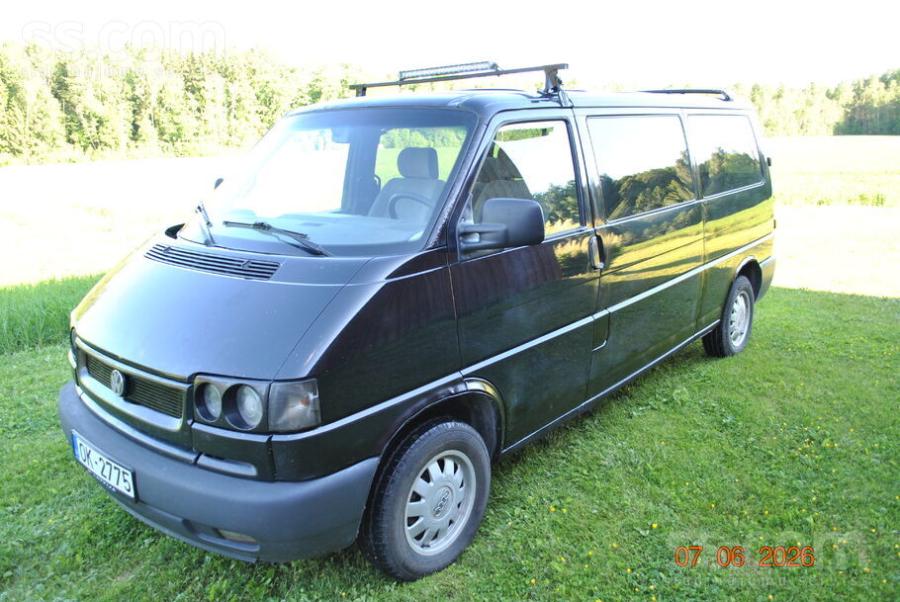 Melns Volkswagen T4 2000 Ogre, ar dzinēja tilpumu 2.50 L un nobraukumu 571 tūkst. km par 3300 €, foto 1 vietnē AUTOMOTO.COM.LV