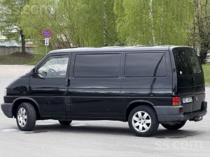 Черный Фольксваген Т4 2000 в Рига, объемом двигателя 1.90 л и пробегом 409 тыс. км за 3150 €, фото 3 на AUTOMOTO.COM.LV