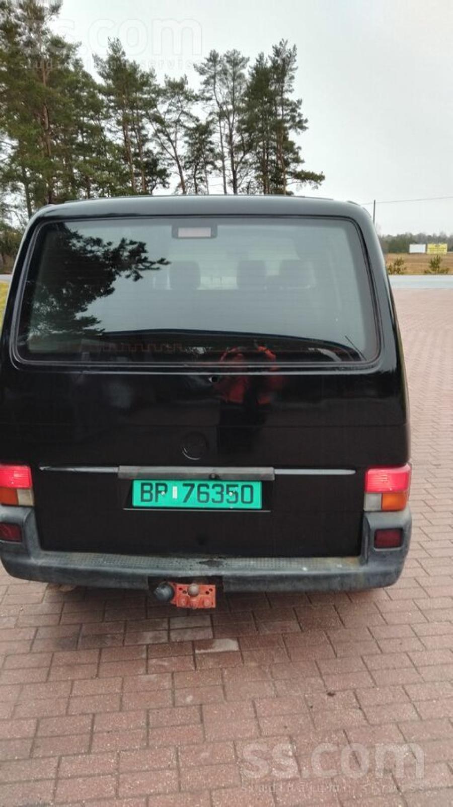 Black Volkswagen T4 2002 in Ventspils, with an engine capacity of 2.50 L and mileage of 340 thousand km for 4200 €, photo 20 on AUTOMOTO.COM.LV