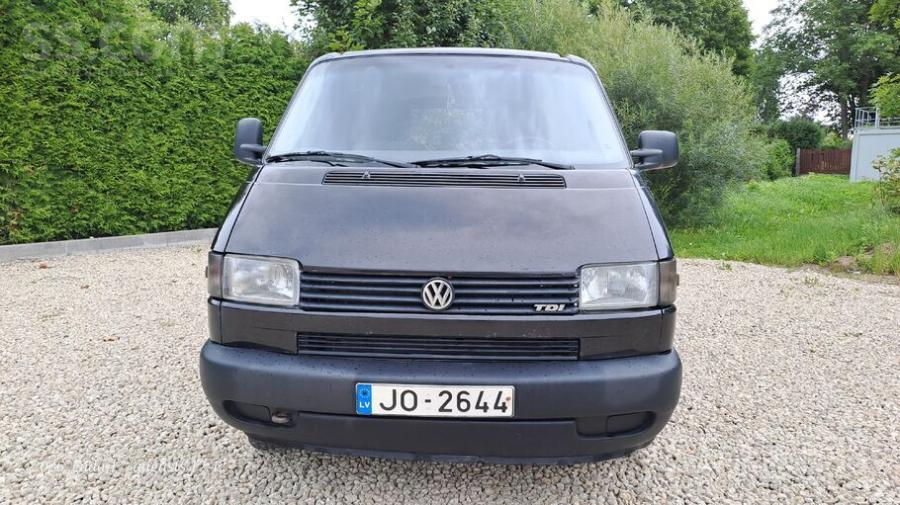 Melns Volkswagen T4 2002 Rēzekne, ar dzinēja tilpumu 2.50 L un nobraukumu 434 tūkst. km par 2500 €, foto 3 vietnē AUTOMOTO.COM.LV