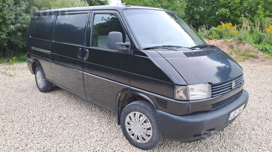 Melns Volkswagen T4 2002 Rēzekne, ar dzinēja tilpumu 2.50 L un nobraukumu 434 tūkst. km par 2500 €, foto 4 vietnē AUTOMOTO.COM.LV