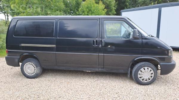 Black Volkswagen T4 2002 in Rezekne, with an engine capacity of 2.50 L and mileage of 434 thousand km for 2500 €, photo 4 on AUTOMOTO.COM.LV