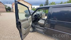 Melns Volkswagen T4 2002 Rēzekne, ar dzinēja tilpumu 2.50 L un nobraukumu 434 tūkst. km par 2500 €, foto 10 vietnē AUTOMOTO.COM.LV