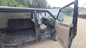 Melns Volkswagen T4 2002 Rēzekne, ar dzinēja tilpumu 2.50 L un nobraukumu 434 tūkst. km par 2500 €, foto 11 vietnē AUTOMOTO.COM.LV