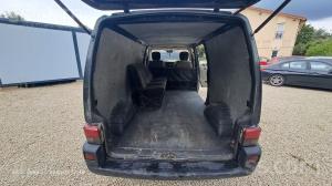 Melns Volkswagen T4 2002 Rēzekne, ar dzinēja tilpumu 2.50 L un nobraukumu 434 tūkst. km par 2500 €, foto 13 vietnē AUTOMOTO.COM.LV