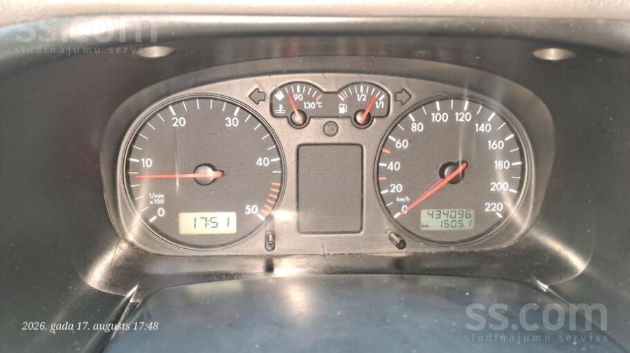 Melns Volkswagen T4 2002 Rēzekne, ar dzinēja tilpumu 2.50 L un nobraukumu 434 tūkst. km par 2500 €, foto 17 vietnē AUTOMOTO.COM.LV