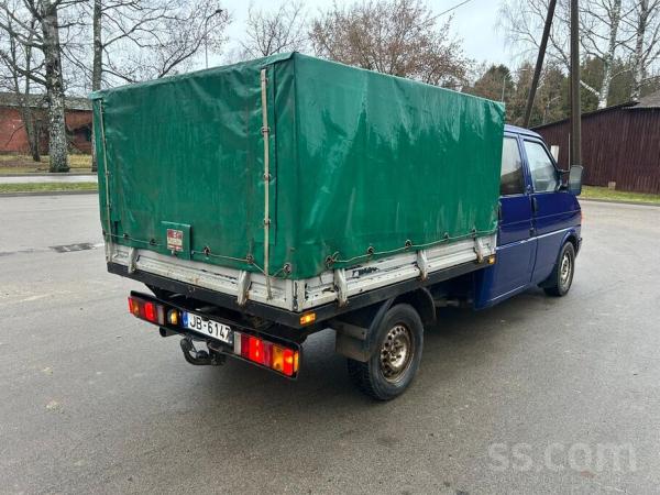 Синий Фольксваген Т4 1992 в Балви, объемом двигателя 2.40 л и пробегом 511 тыс. км за 2400 €, фото 4 на AUTOMOTO.COM.LV