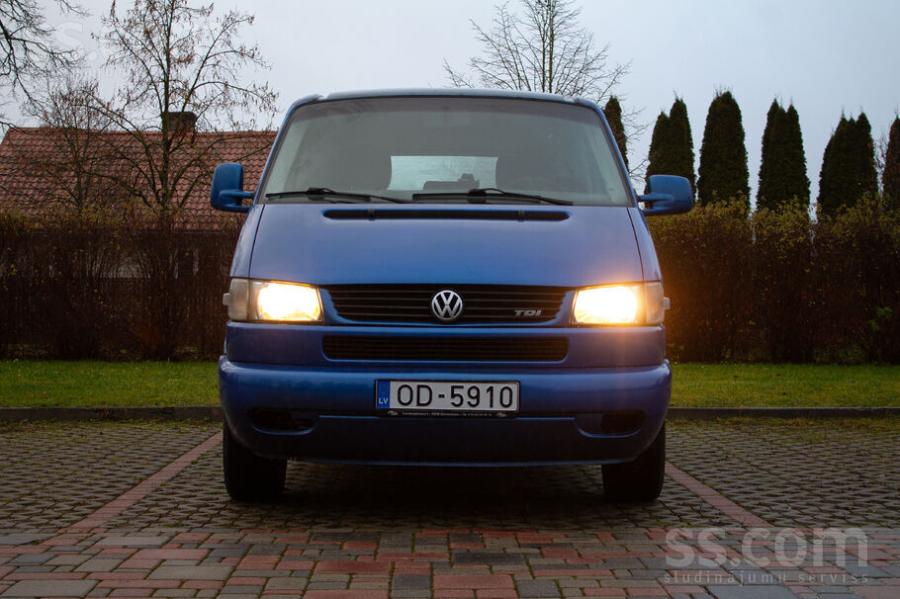 Blue Volkswagen T4 1997 in Jelgava, with an engine capacity of 2.50 L and mileage of 496 thousand km for 4390 €, photo 2 on AUTOMOTO.COM.LV