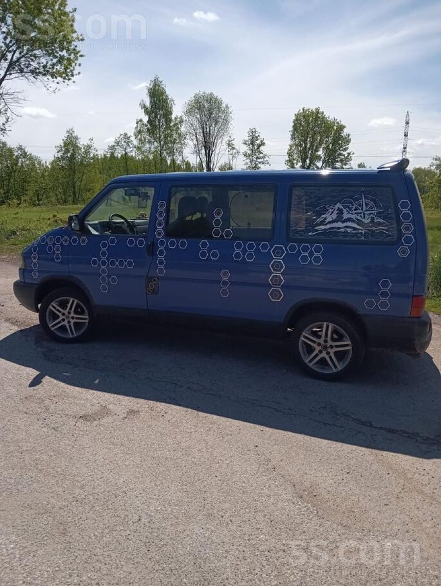 Zils Volkswagen T4 1999 Daugavpils, ar dzinēja tilpumu 2.50 L un nobraukumu 680 tūkst. km par 2050 €, foto 5 vietnē AUTOMOTO.COM.LV
