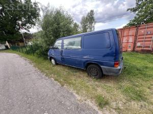 Blue Volkswagen T4 2000 in Riga, with an engine capacity of 2.50 L and mileage of 363 thousand km for 1400 €, photo 3 on AUTOMOTO.COM.LV