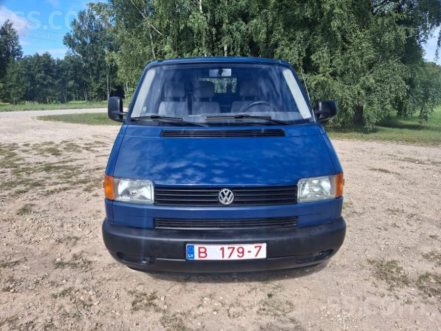 Blue Volkswagen T4 2000 in Tukums, with an engine capacity of 1.90 L and mileage of 473 thousand km for 4490 €, photo 4 on AUTOMOTO.COM.LV