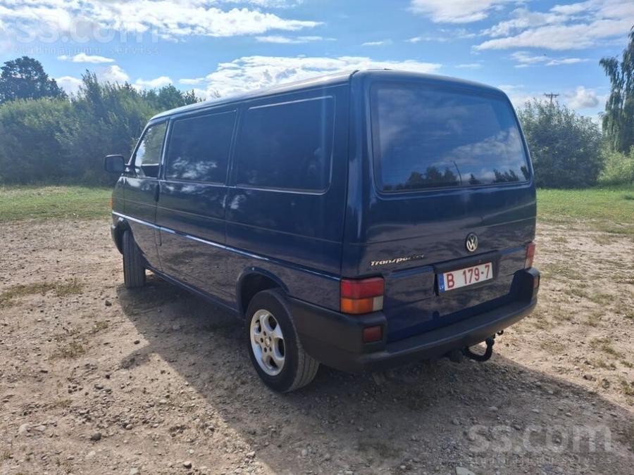 Blue Volkswagen T4 2000 in Tukums, with an engine capacity of 1.90 L and mileage of 473 thousand km for 4490 €, photo 8 on AUTOMOTO.COM.LV