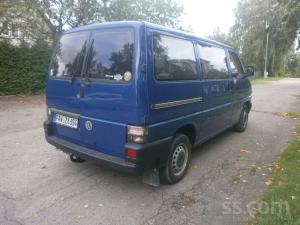 Blue Volkswagen T4 2000 in Ogre, with an engine capacity of 2.50 L and mileage of 288 thousand km for 4299 €, photo 4 on AUTOMOTO.COM.LV